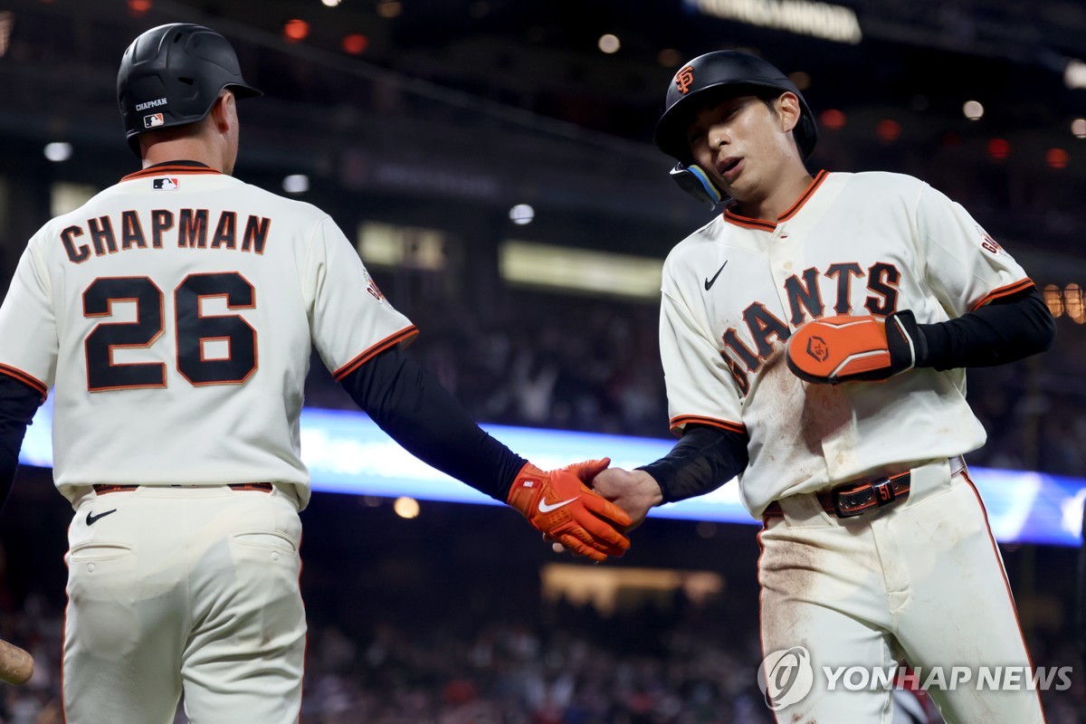 SF Giants' Lee Jung-hoo extends MLB-best hitting streak to 16 games ...