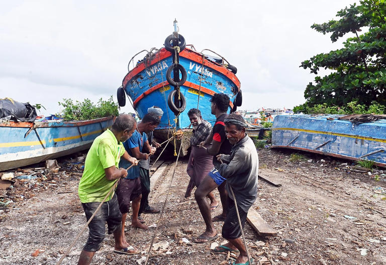 Kerala: 52-day annual trawling ban from Tuesday midnight