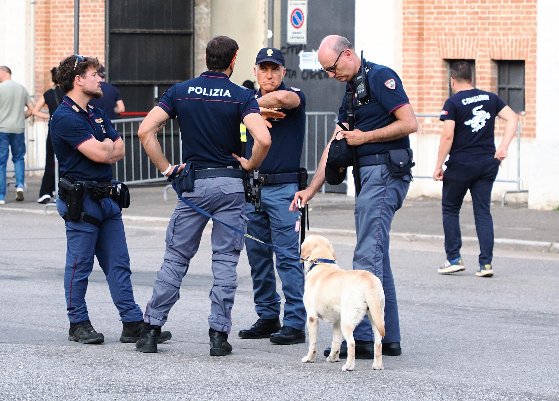 Sequestro record. Scovati 19 chili di droga. E c’è il miele da sballo ...