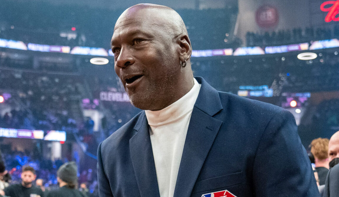 Ranking the 20 greatest NBA players ever according to GiveMeSport