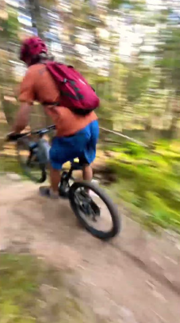 Incredible MTB ride with perfect speed