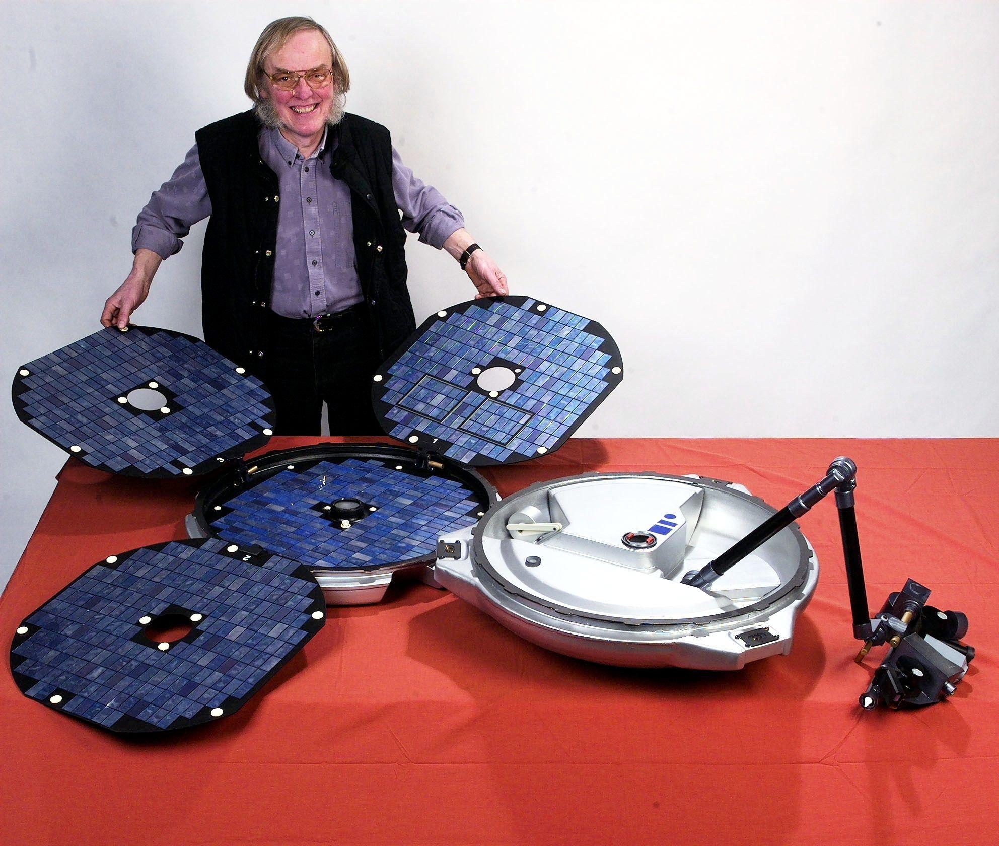 UK's first Mars landing honoured with 13 plaques