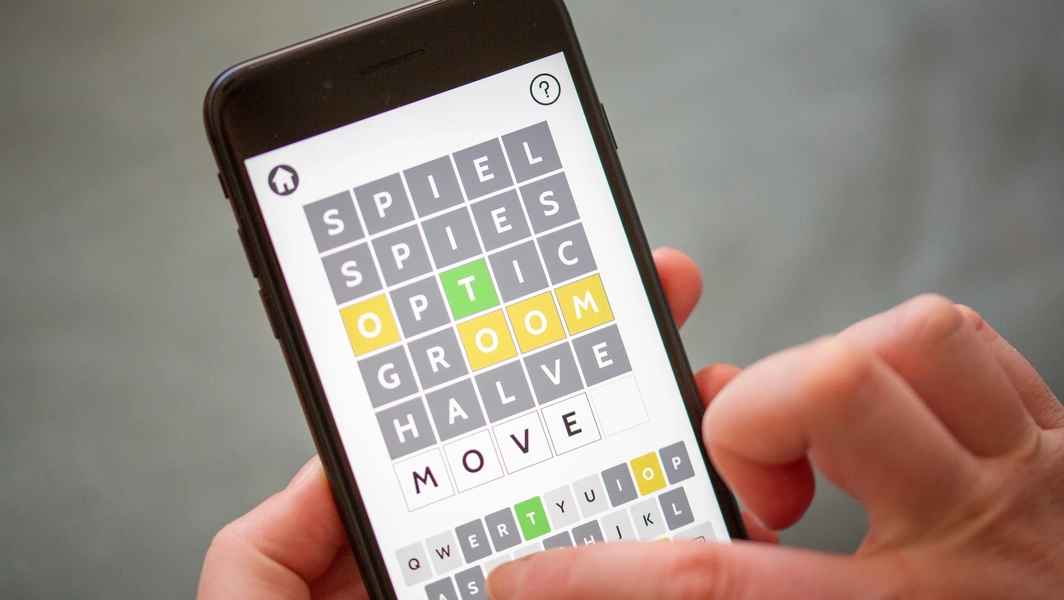 Why visual puzzles keep our brains hooked