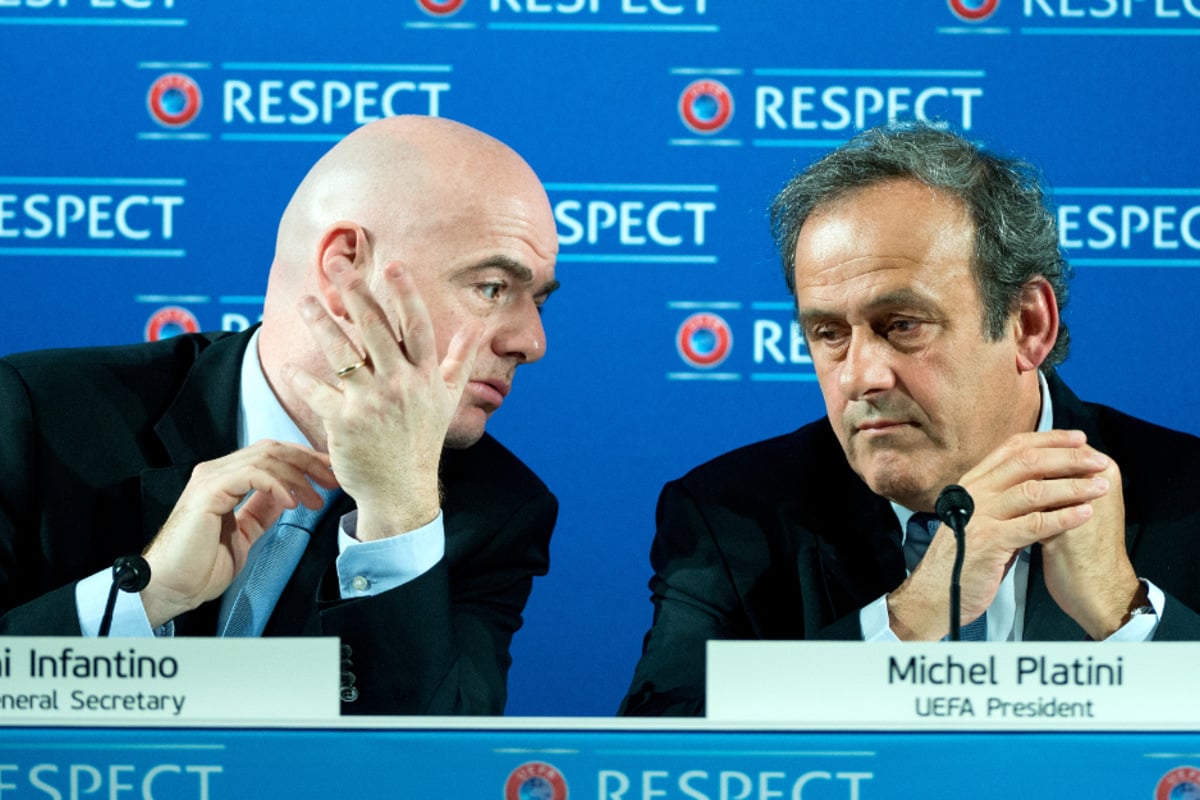 Kurz vor WM-Start: Ex-UEFA-Boss zeigt FIFA-Chef wegen "Verschwörung" an