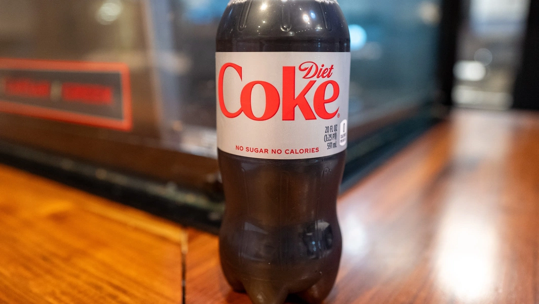 13 health risks linked to diet soda consumption