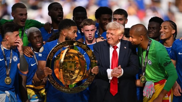 How sporting crowds are turning on Donald Trump