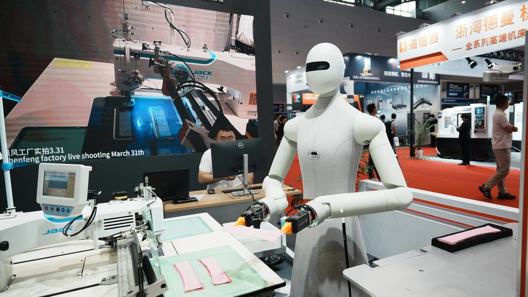 Advances in humanoid robot balance and control