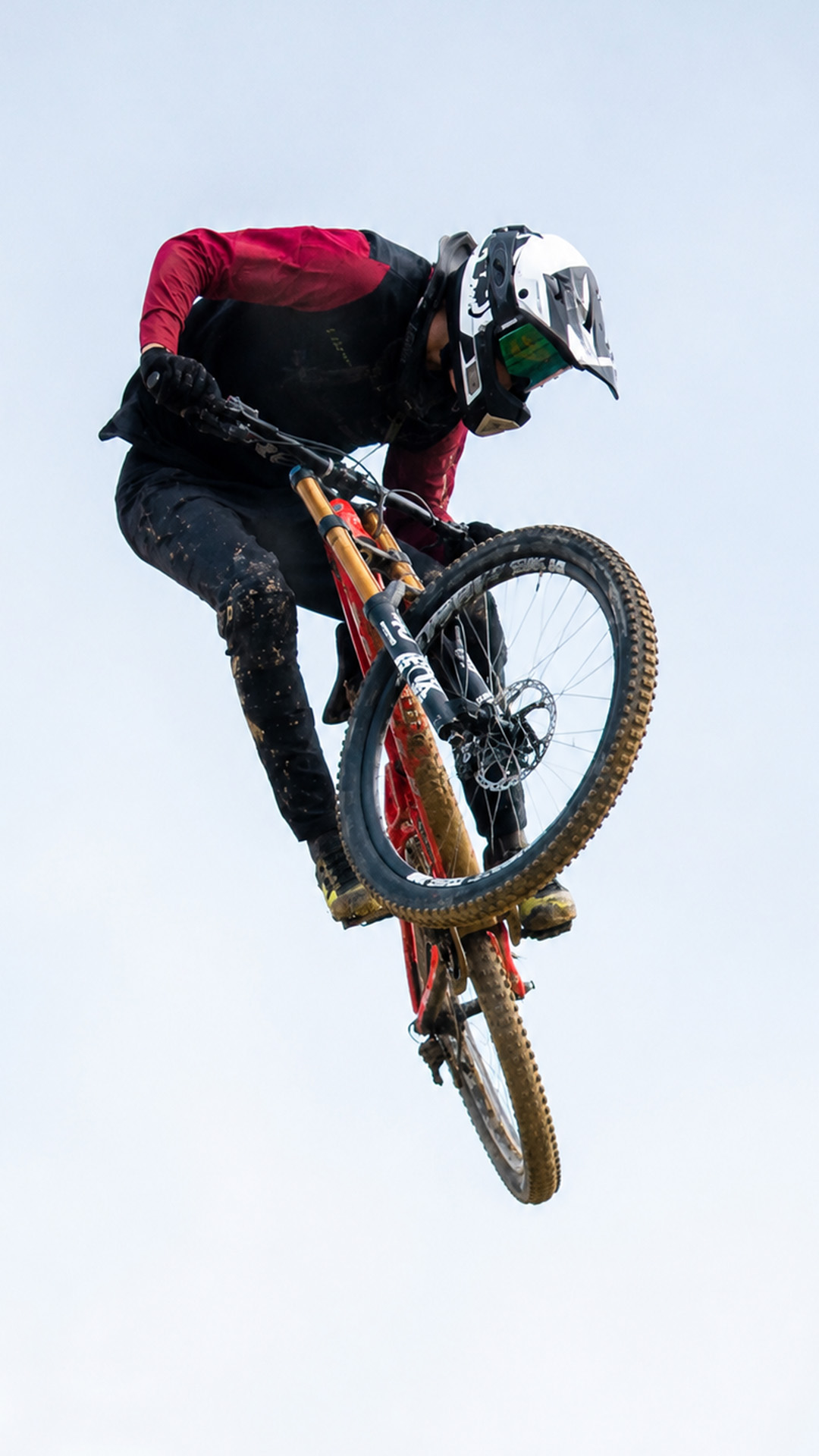 How riders combine mountain biking and parkour skills