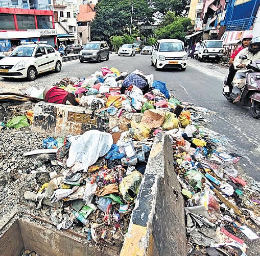 Karnataka Lokayukta to keep eye on Bengaluru garbage management