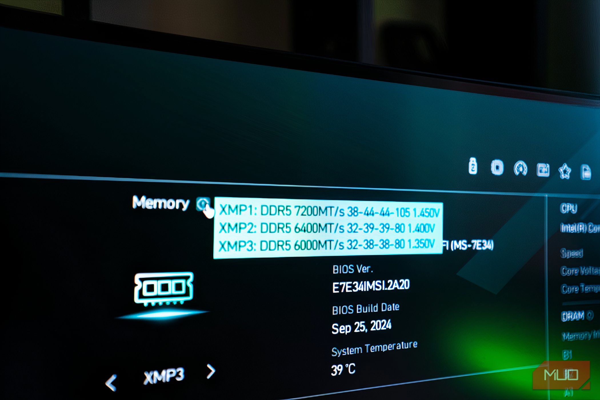 There's a BIOS setting that decides whether your RAM speed does ...