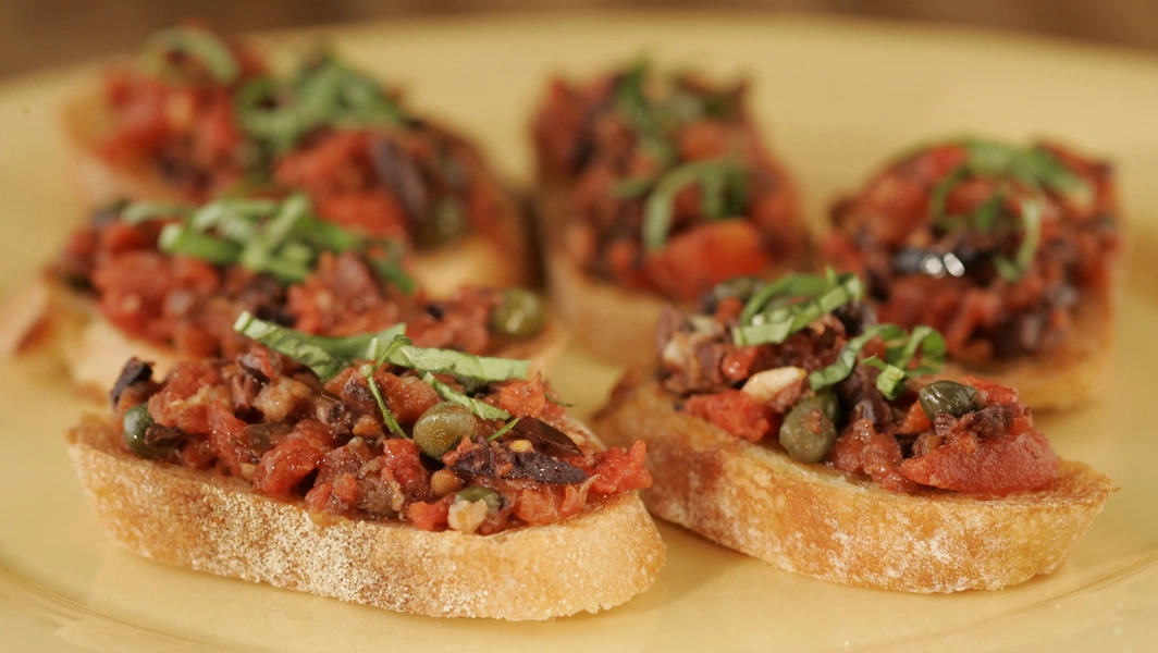 24 crunchy and flavorful handheld snacks