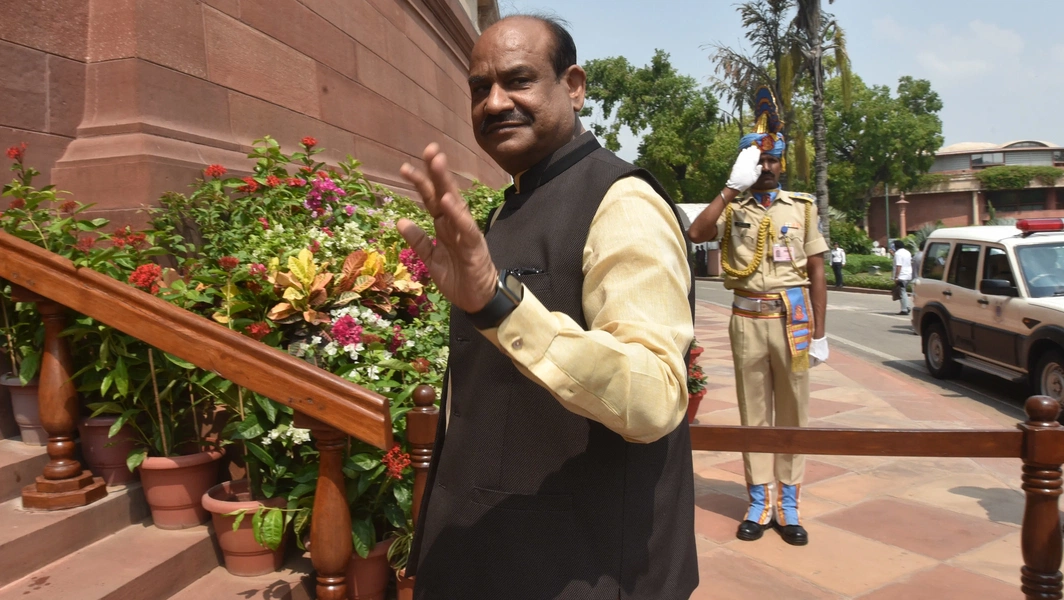 TMC faces biggest split as 20 MPs back NDA