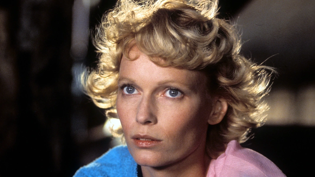 15 roles showcasing Mia Farrow’s vulnerability