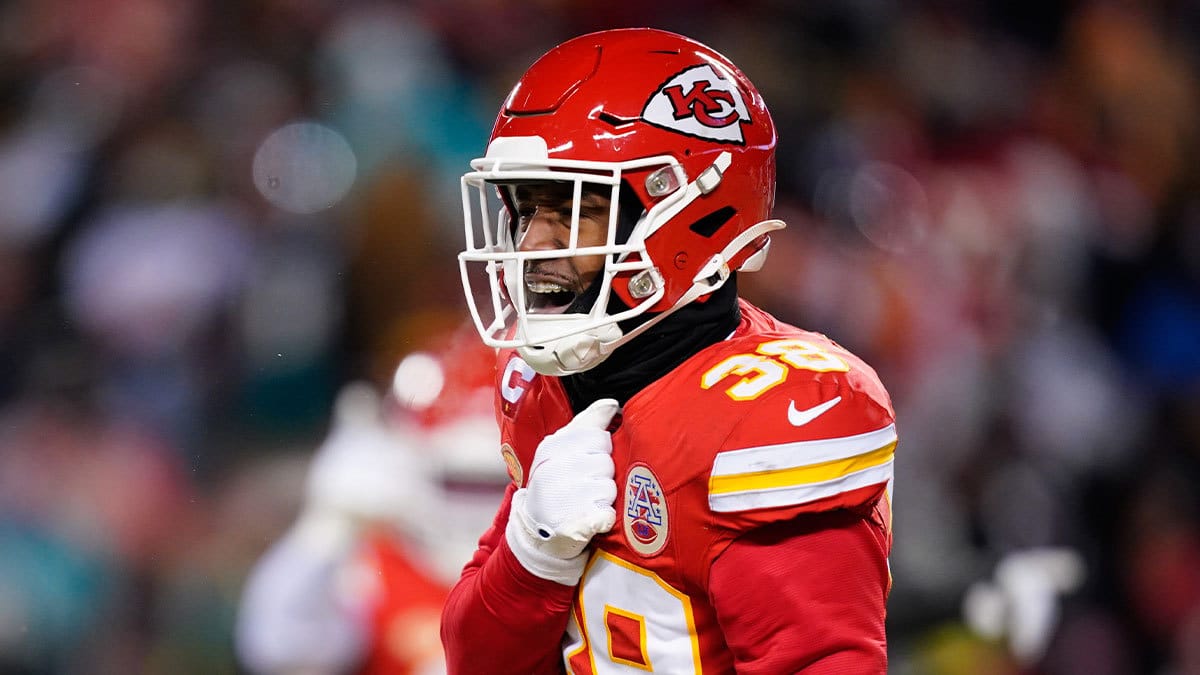 Chiefs reunite with 2-time Super Bowl champion after Trent McDuffie trade