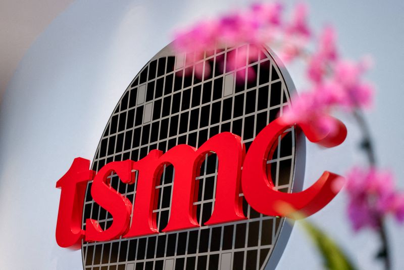 US lawmakers urge tighter rules on contract chipmakers supplying ...