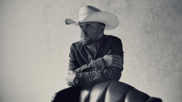 Justin Moore announces short break from tour, cancels shows