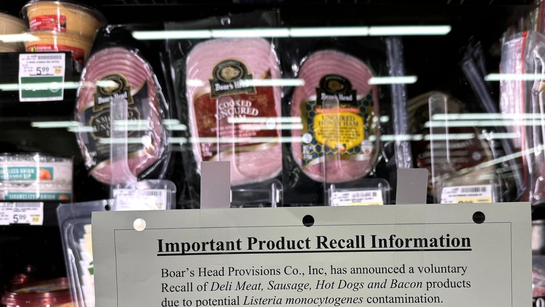 14 grocery items experts recommend avoiding
