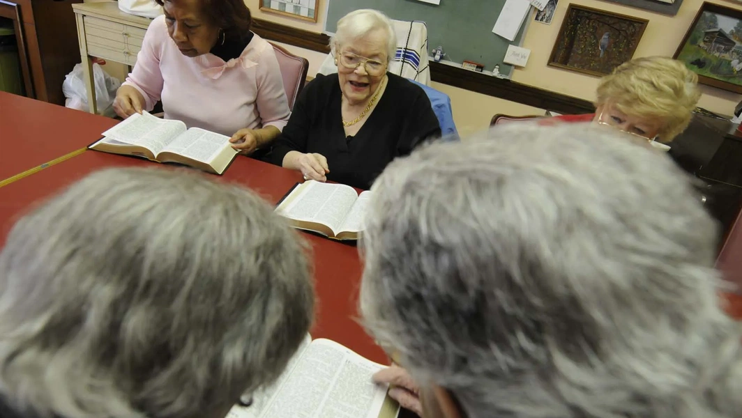 13 best places to meet Christian singles