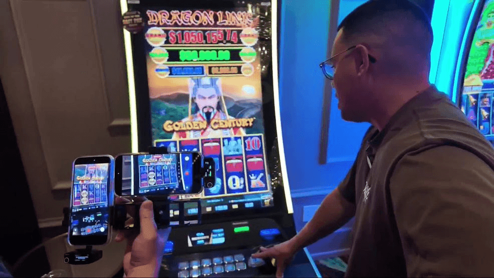 Vegas content creator turns gambling side hustle into career, draws new ...