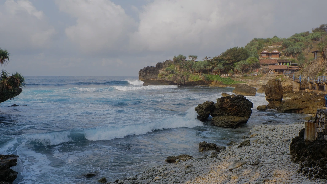14 remote beaches with unique natural beauty