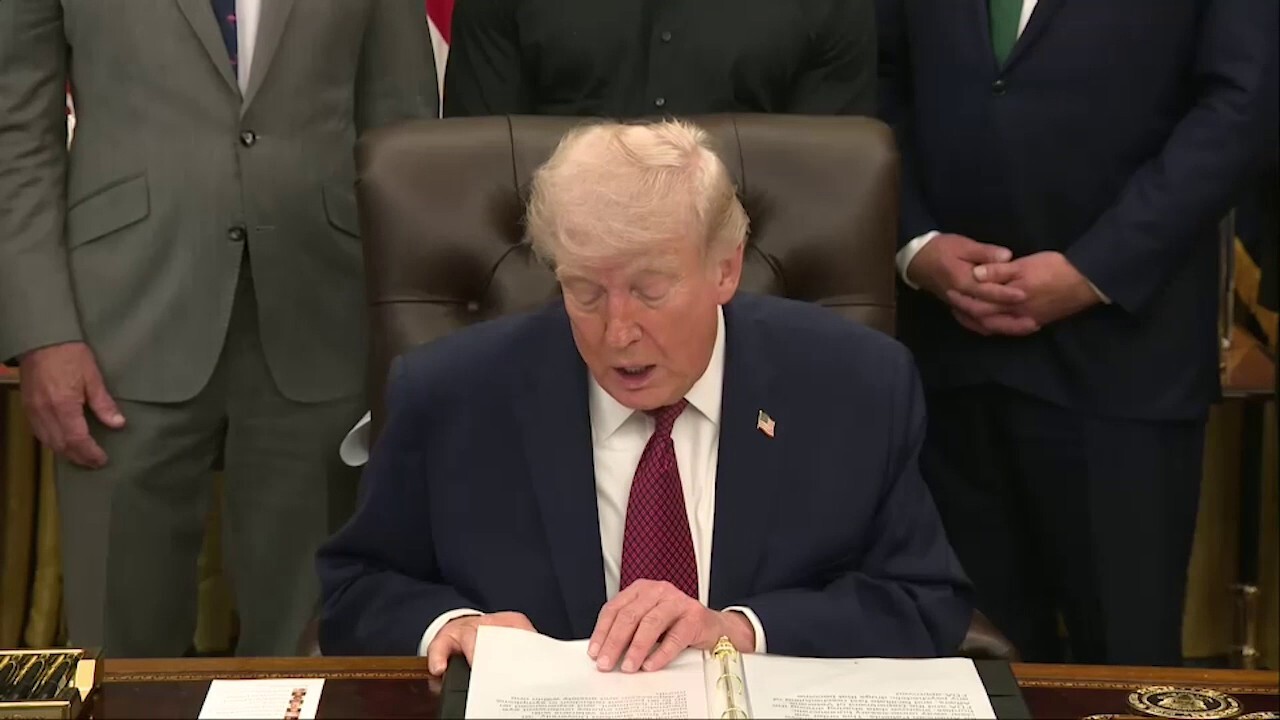 Trump fast-tracks FDA psychedelics review after Joe Rogan spotlights ...