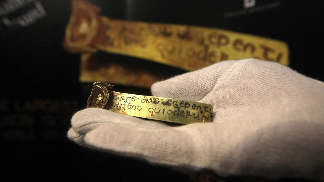 13 legendary treasures and their curses