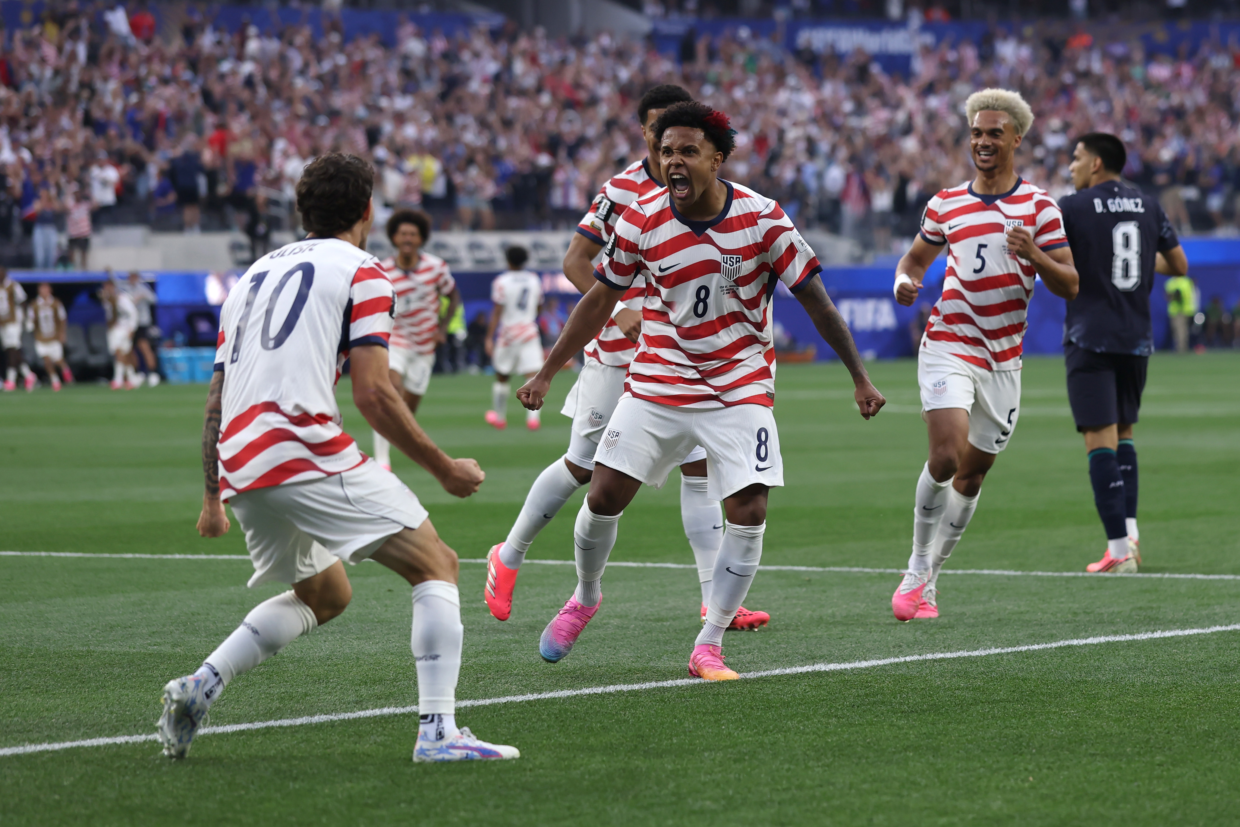 World Cup US win vs. Paraguay scores record ratings for Fox, Telemundo