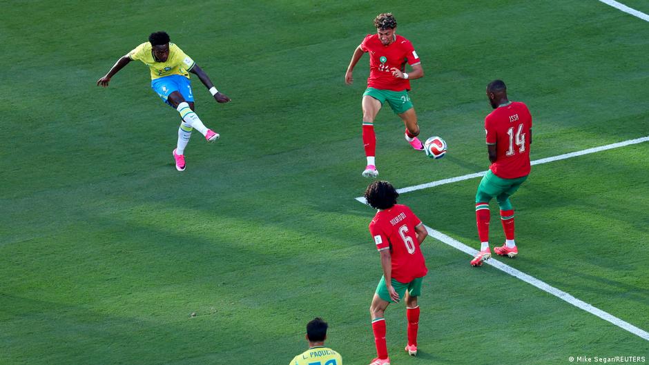 Marruecos amarga debut mundialista de Ancelotti con Brasil
