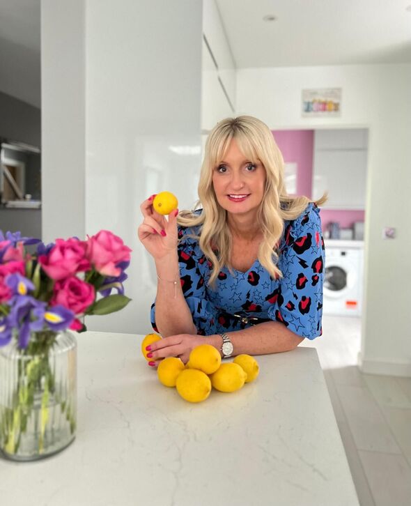 I'm a cleaning expert - bins will never smell bad if you sprinkle one ...