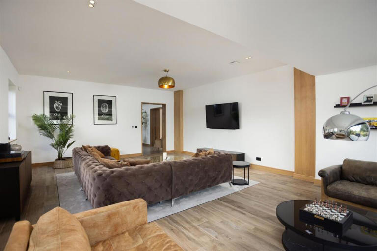 Take a look at this astonishing £3.5m Thorner mansion - equipped with a ...