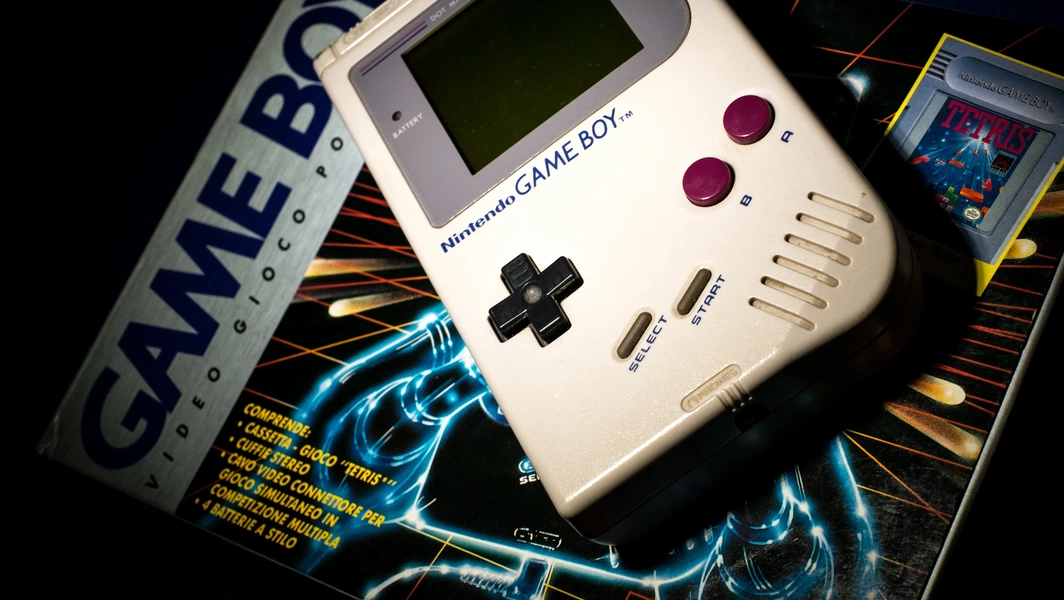 12 iconic gadgets, games, and shows from the 1980s