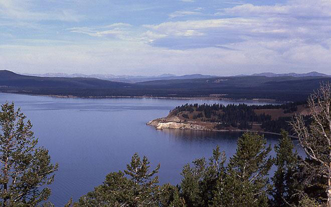 Colorado man found dead, kayak capsized in Yellowstone Lake