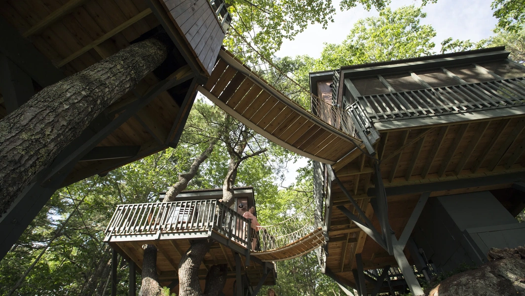 4 extraordinary treehouse and forest retreats