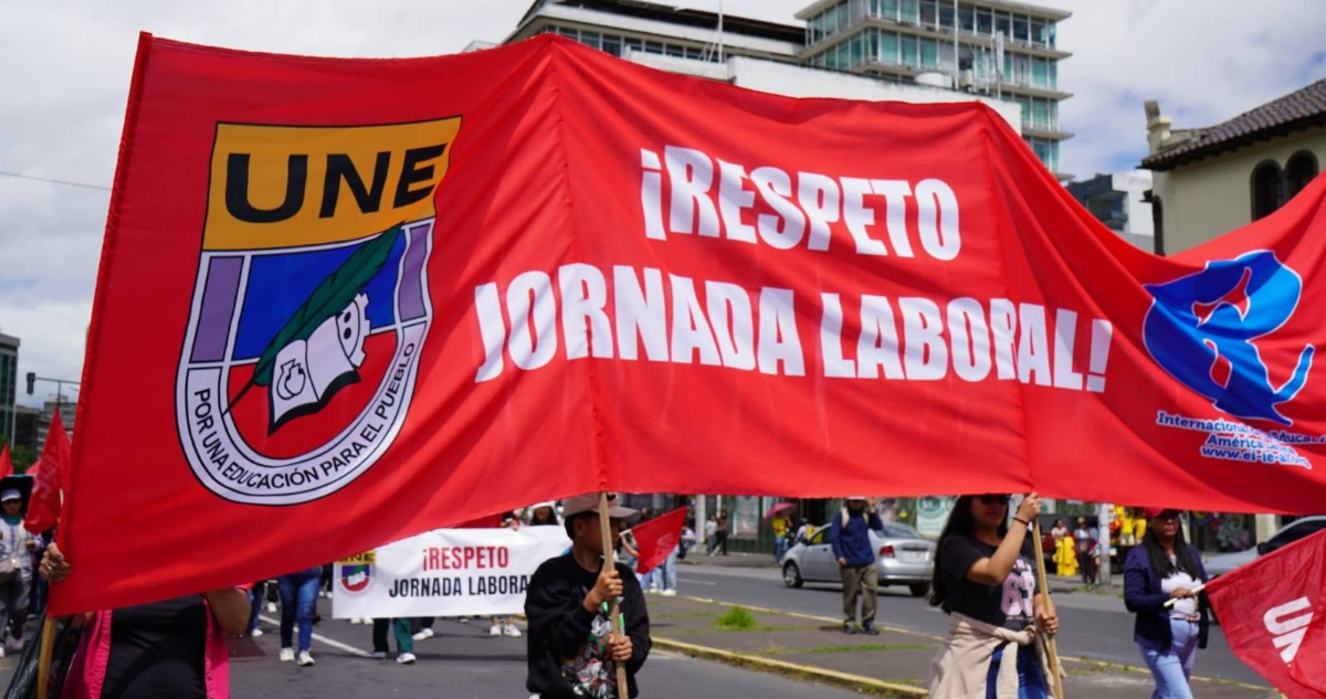 Docentes de Ecuador protestan contra gobierno por actividades en ...