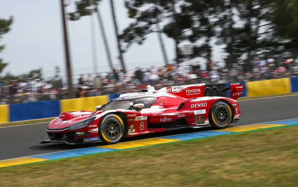 Safety car reshapes Le Mans hypercar battle after eight hours