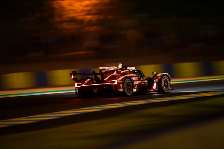 Le Mans - Un safety car irrumpe al llegar la noche; Toyota lidera en la ...