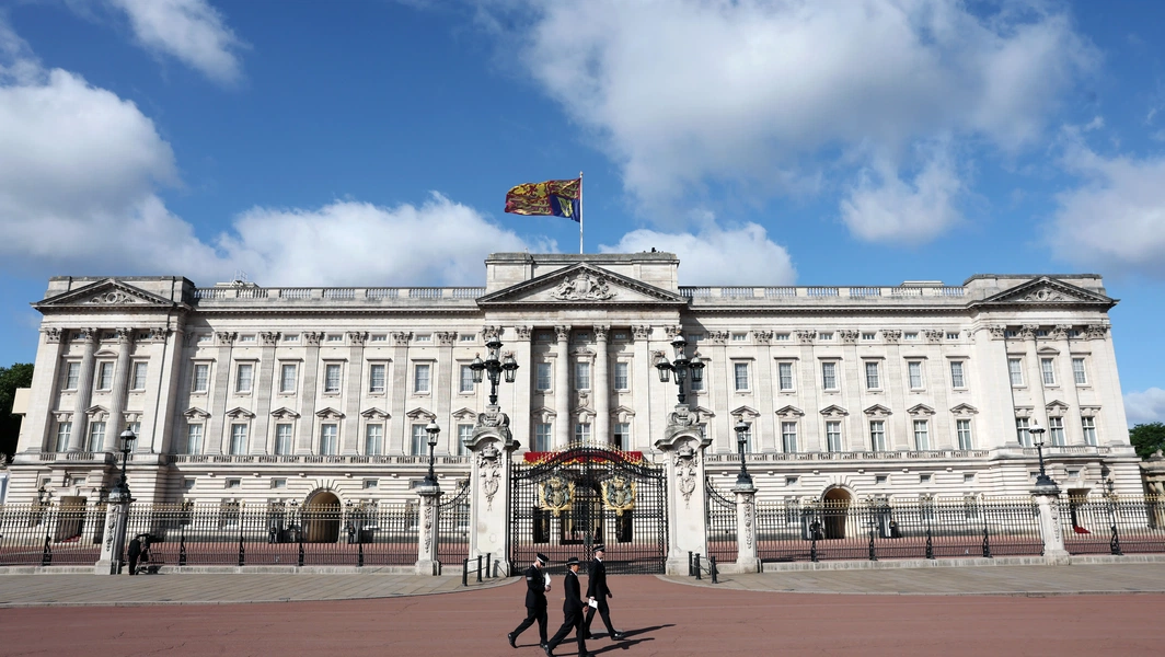 15 royal residences around the world