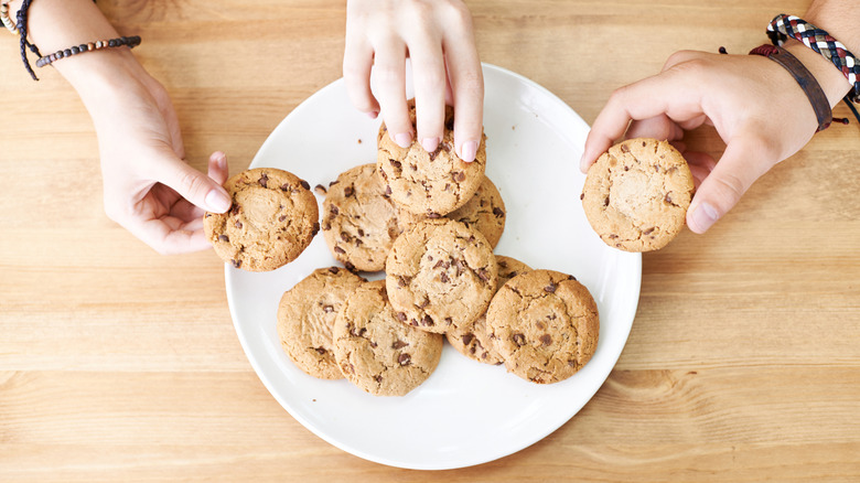 These iconic cookies are still around — but fans say they've changed