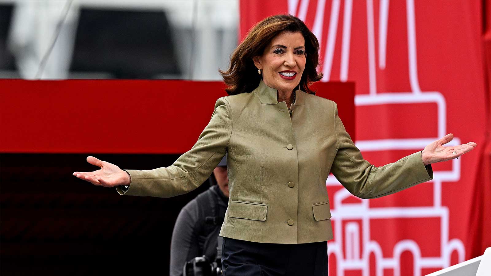 Kathy Hochul guarantees Knicks fans won’t have Game 5 tickets canceled ...