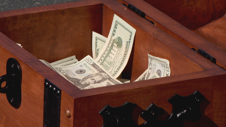 Kaysville treasure hunter discovers hidden chest worth $25,000
