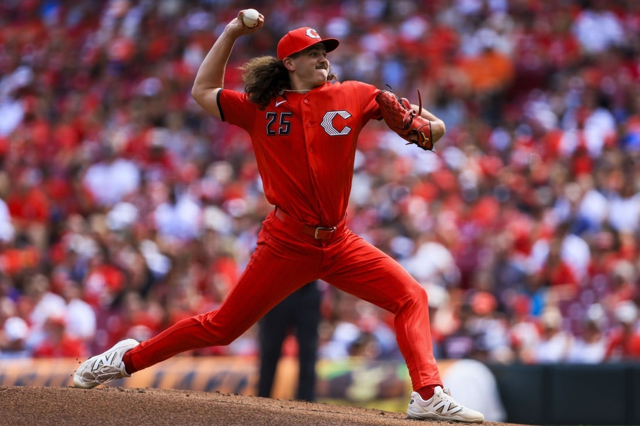 Noelvi Marte's 8th inning solo HR lifts Reds over Diamondbacks