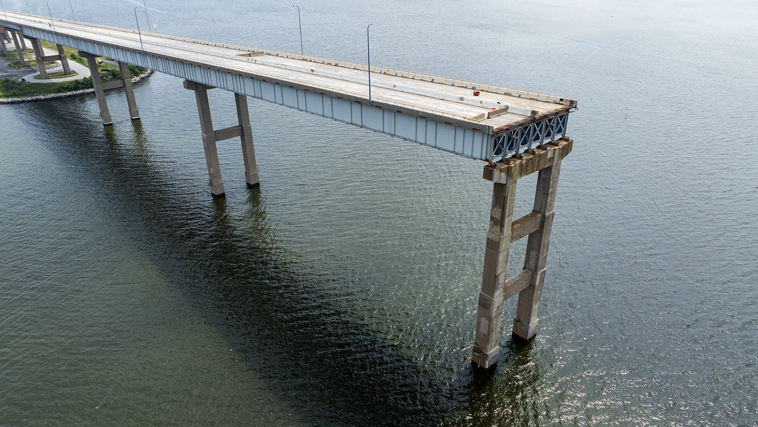 9 of America's most terrifying bridges