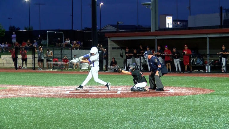 Sullivan falls to Mater Dei in extras, 5-2