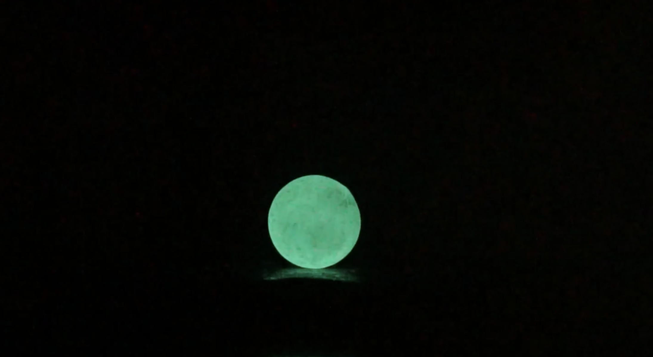 Is this rock radioactive? Glowing rock crushed by hydraulic press