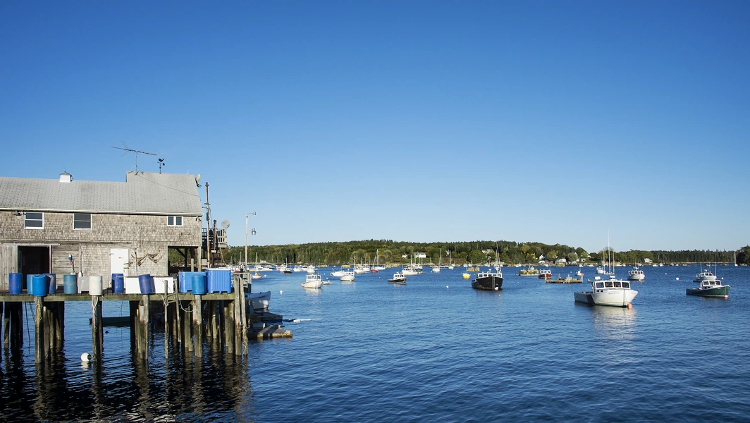 14 picturesque small towns to explore across America
