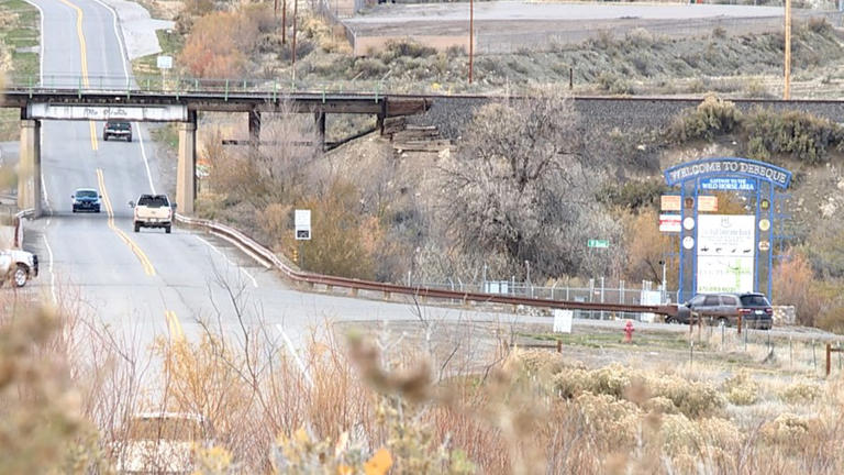 Fire near De Beque closes one eastbound lane on I-70