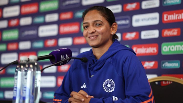 'We only talk about cricket': Harmanpreet Kaur shuts down handshake ...