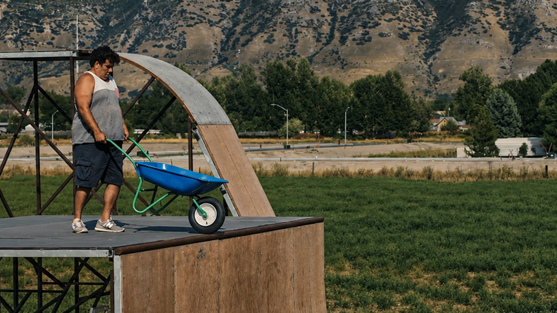 Turning an everyday wheelbarrow into a parkour adventure