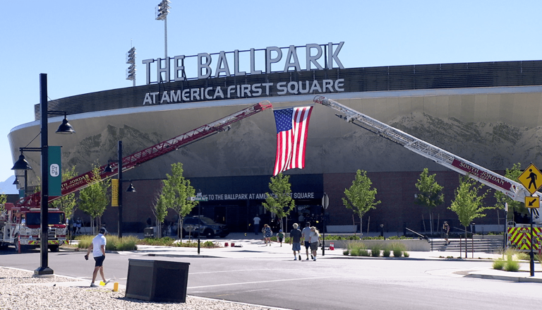 Former MLB players promote mental wellness for first responders and ...