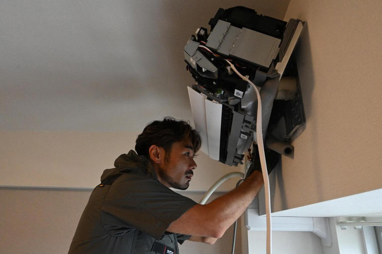 Naphtha shortage begins hitting air conditioner installations in Japan